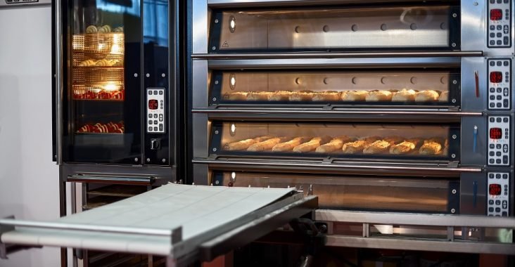 Key Differences Between Convection Bake and Convection Roast Key Differences Between Convection Bake and Convection Roast
